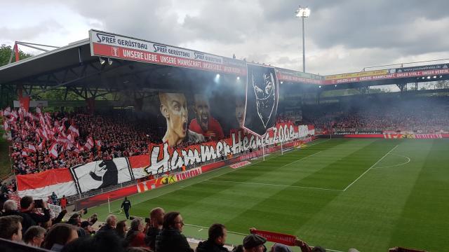 Choreo: Union Berlin mit Choreo gegen Hamburg! (28.04.2019)